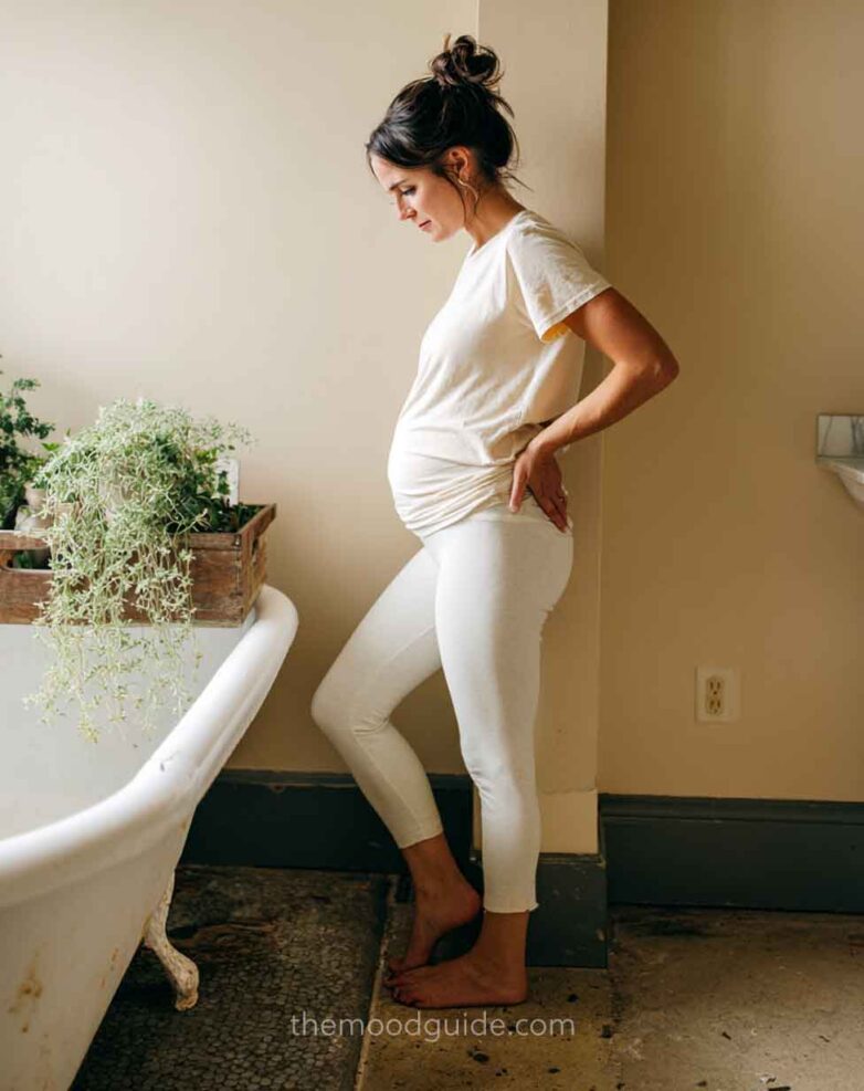 20 ideas to DIY Natural Maternity Photoshoot at home - The Mood Guide