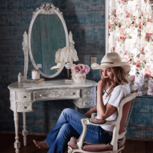 How To Beautifully Decorate Every Room With Shabby Chic Aesthetic - The ...