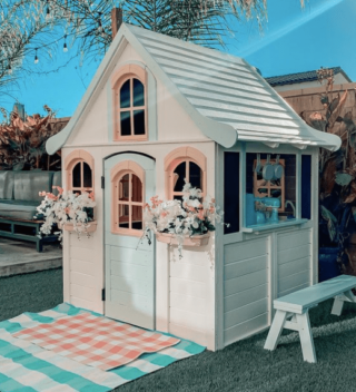 The Best Playhouse(s) for Girls & The Cutest Instagram Makeover Ideas ...