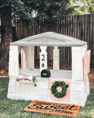 The Best Playhouse(s) for Girls & The Cutest Instagram Makeover Ideas ...