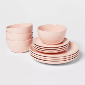 The Best Pink Dinnerware To Girly Up Your Table - The Mood Guide