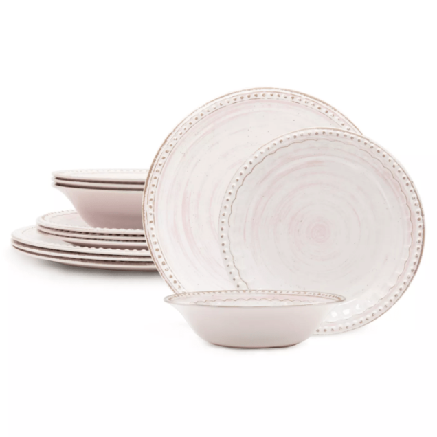 The Best Pink Dinnerware To Girly Up Your Table - The Mood Guide