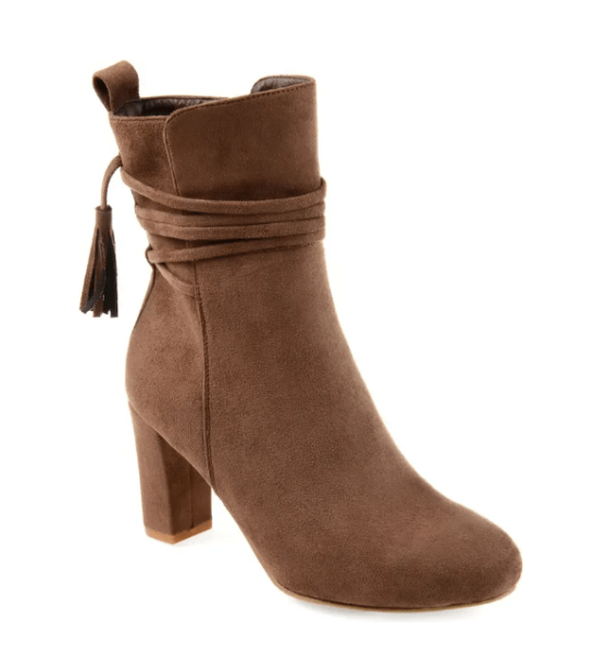 Cute Fall Boots For Women Who Love Feminine Dresses & Outfits - The ...
