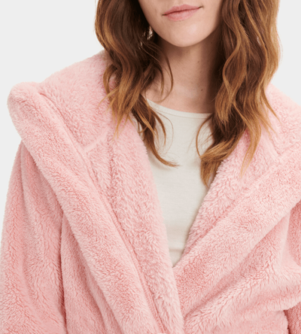 Top 5 Comfy Pink Fluffy Robes That Feel Like Wearing a Snuggly Blankie ...