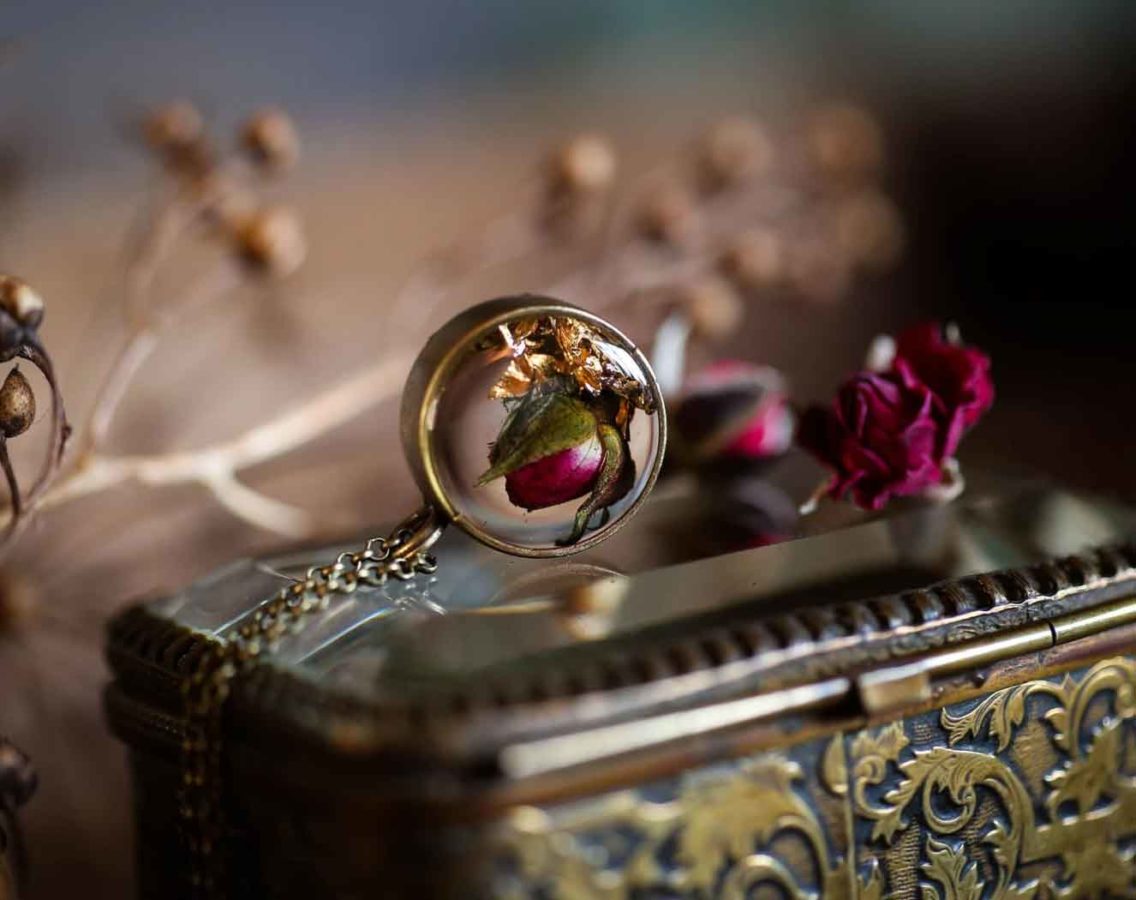 Cottagecore Gift Ideas Inspired by Nature - The Mood Guide