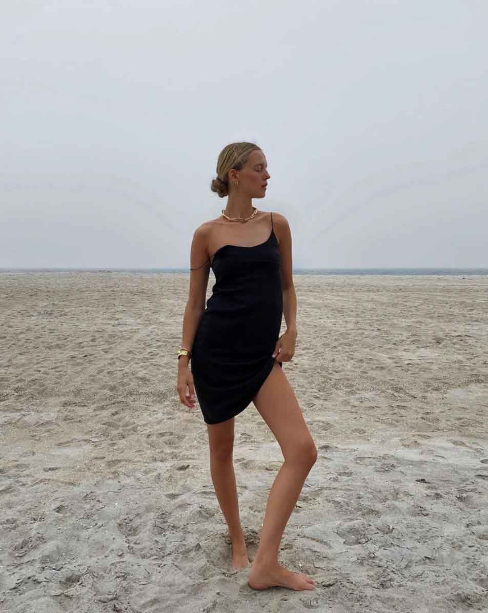 Incorporating the Dark Chic Black Aesthetic into your Lifestyle - The ...