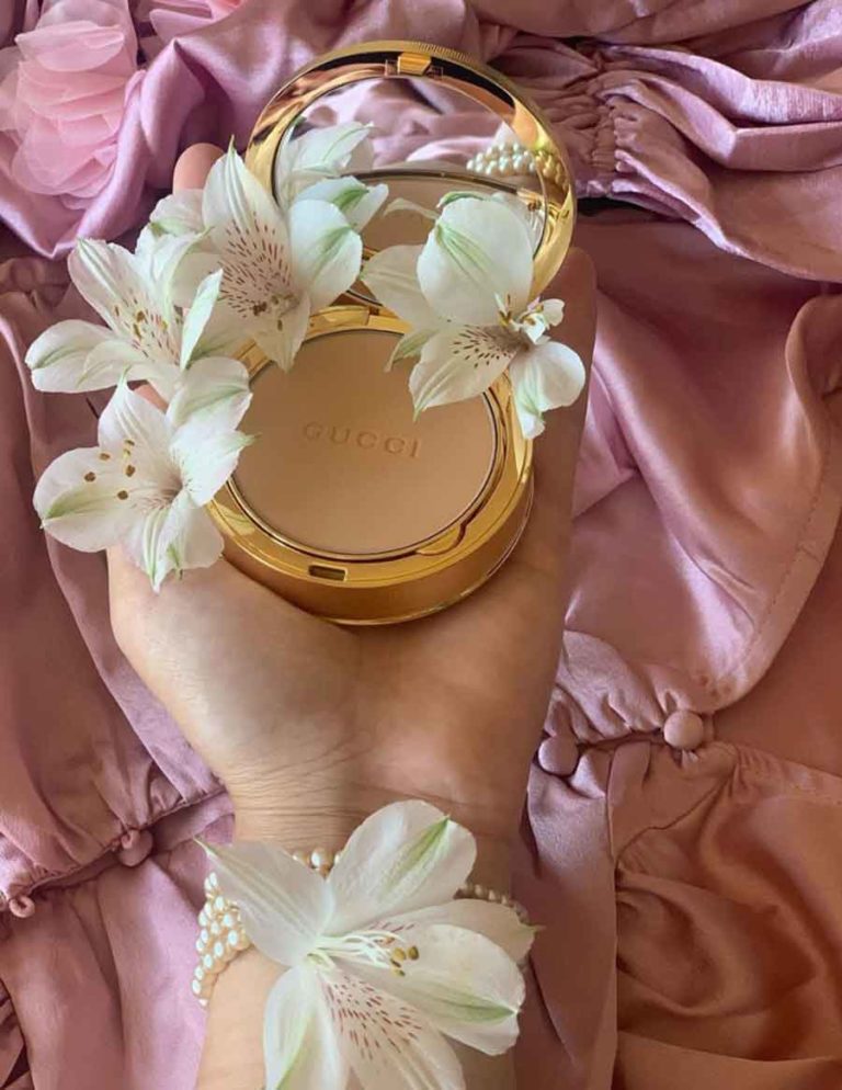 How to be Royalcore? The Royal Aesthetic that will make you Channel ...