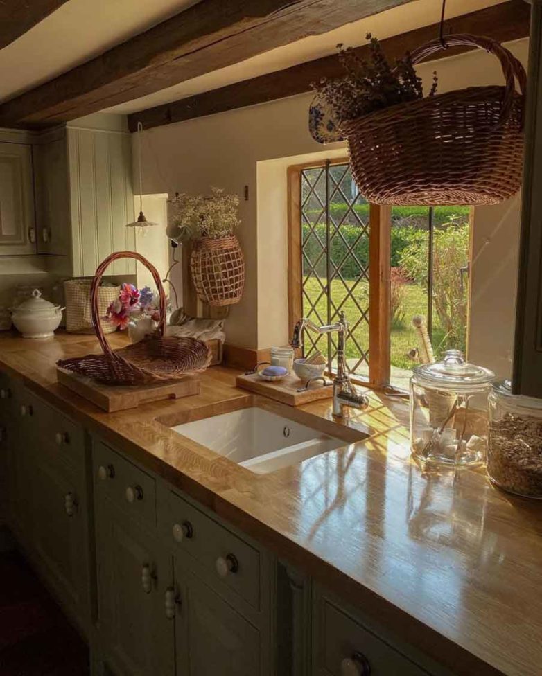 The most Whimsical Cottagecore Room Decor Ideas: Kitchen, Bedroom, and ...