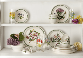 Floral Dinnerware Sets To Create an Enchanting Garden Tablescape - The ...