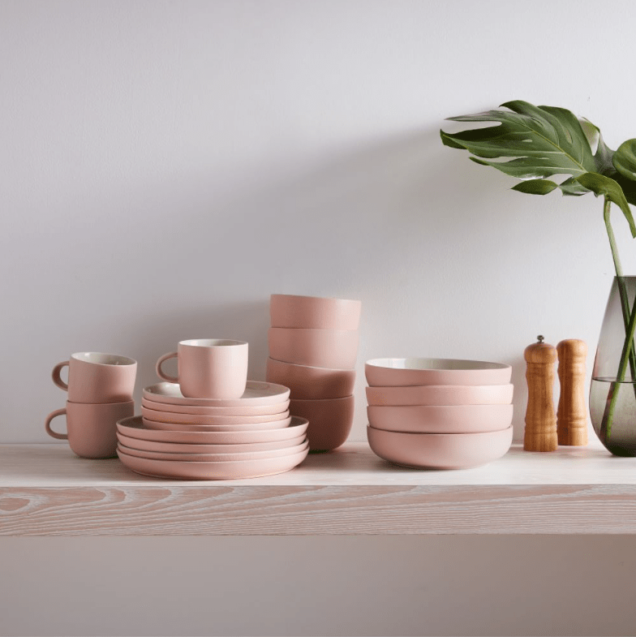 The Best Pink Dinnerware To Girly Up Your Table - The Mood Guide