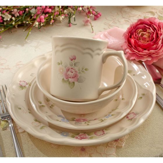 Floral Dinnerware Sets To Create an Enchanting Garden Tablescape - The ...