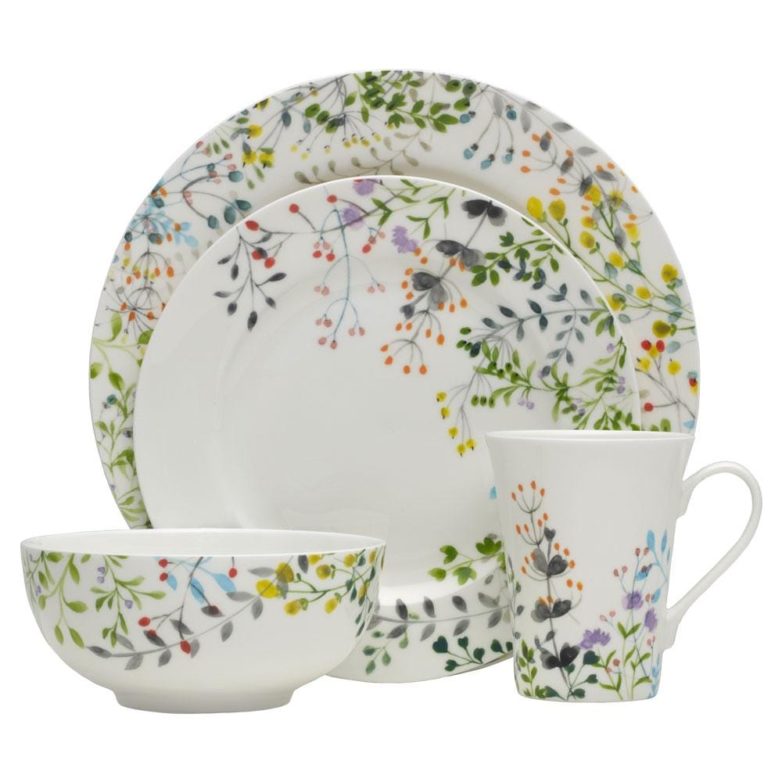 Floral Dinnerware Sets To Create an Enchanting Garden Tablescape - The ...