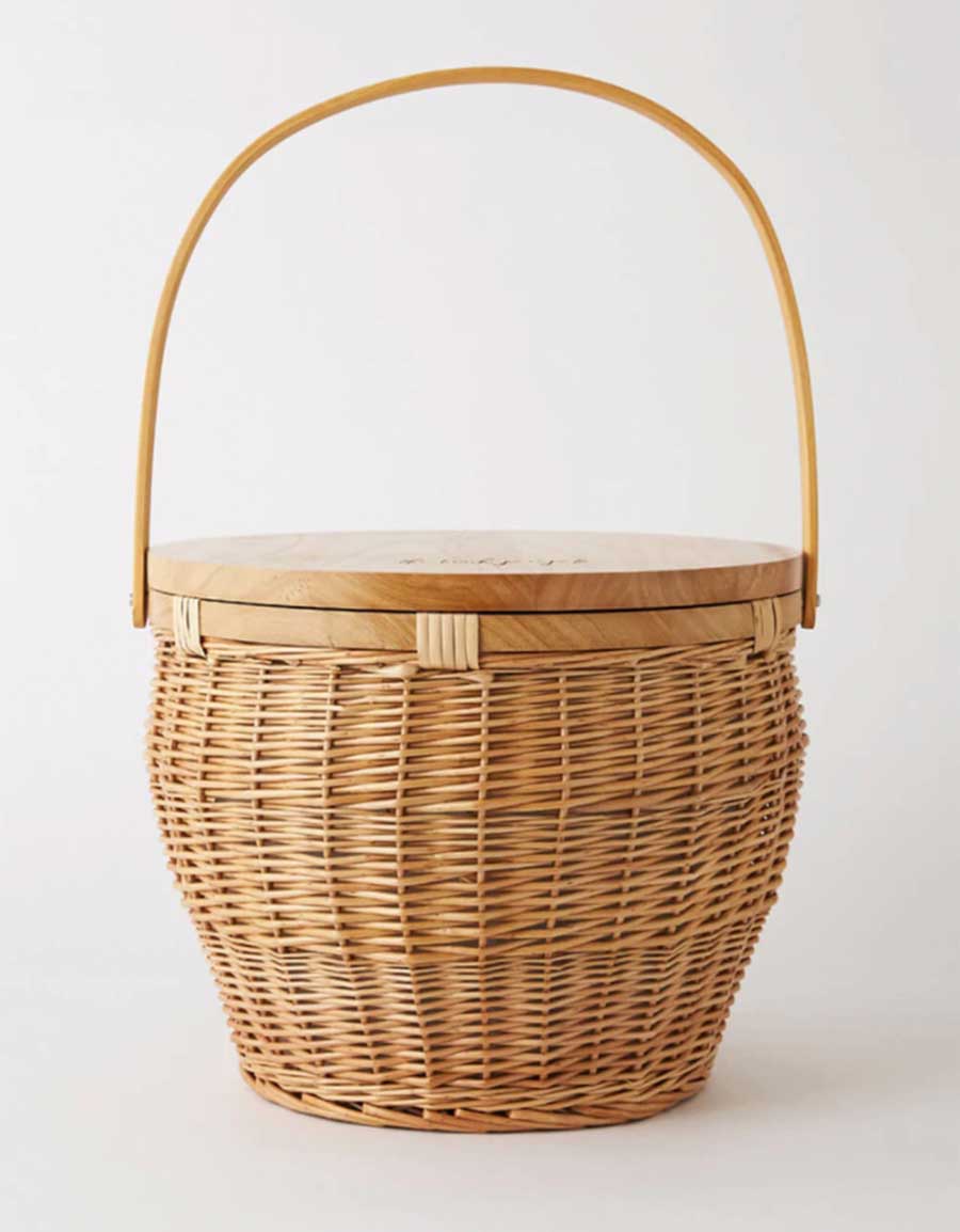 The Cutest Vintage Picnic Baskets for Idyllic Picnics - The Mood Guide