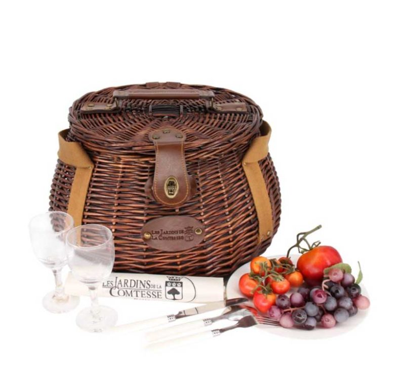 The Cutest Vintage Picnic Baskets for Idyllic Picnics - The Mood Guide