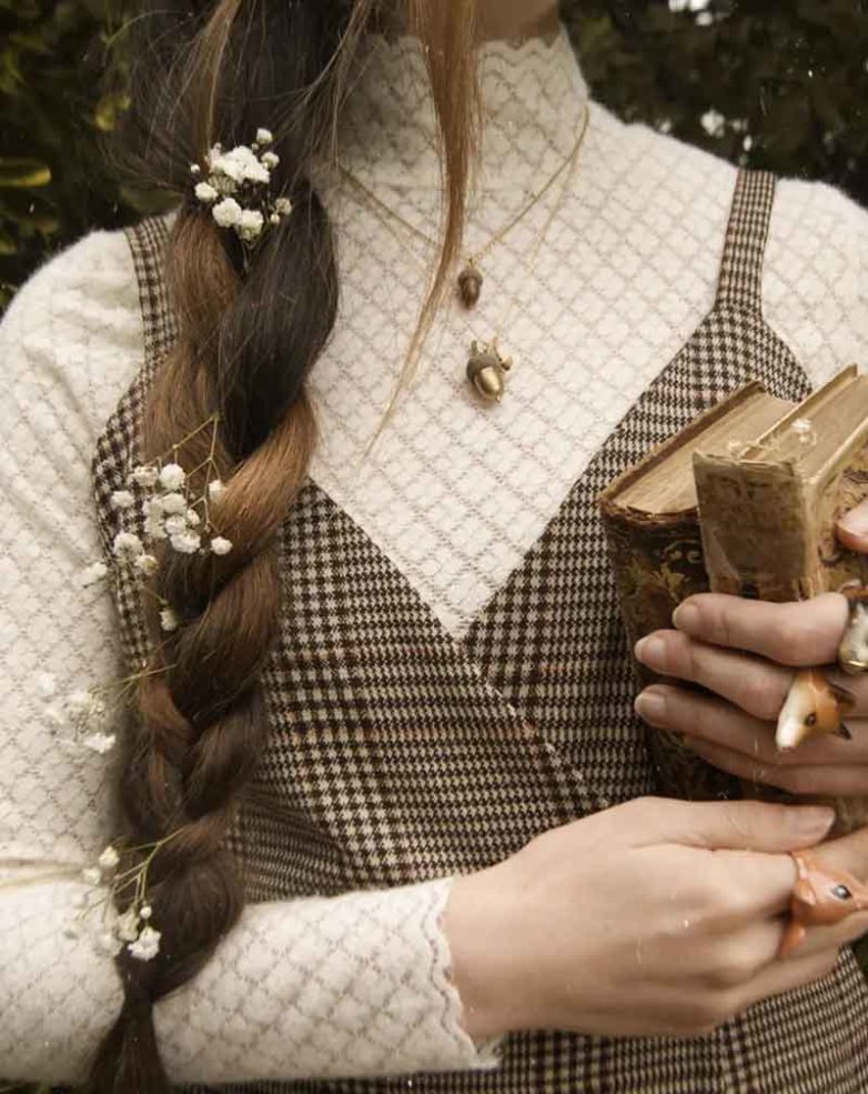 How To Embrace The Cottagecore Aesthetic To Live a Brighter & Sweeter ...