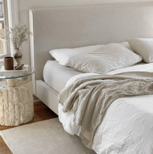 Linen Sheets Are The Most Aesthetic, Comfy & Durable Bedding You Can ...