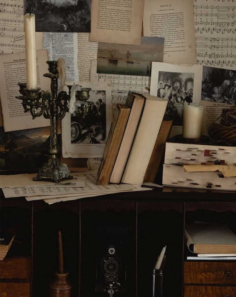 Dark Academia Bedroom & Rooms Ideas - The Mood Guide