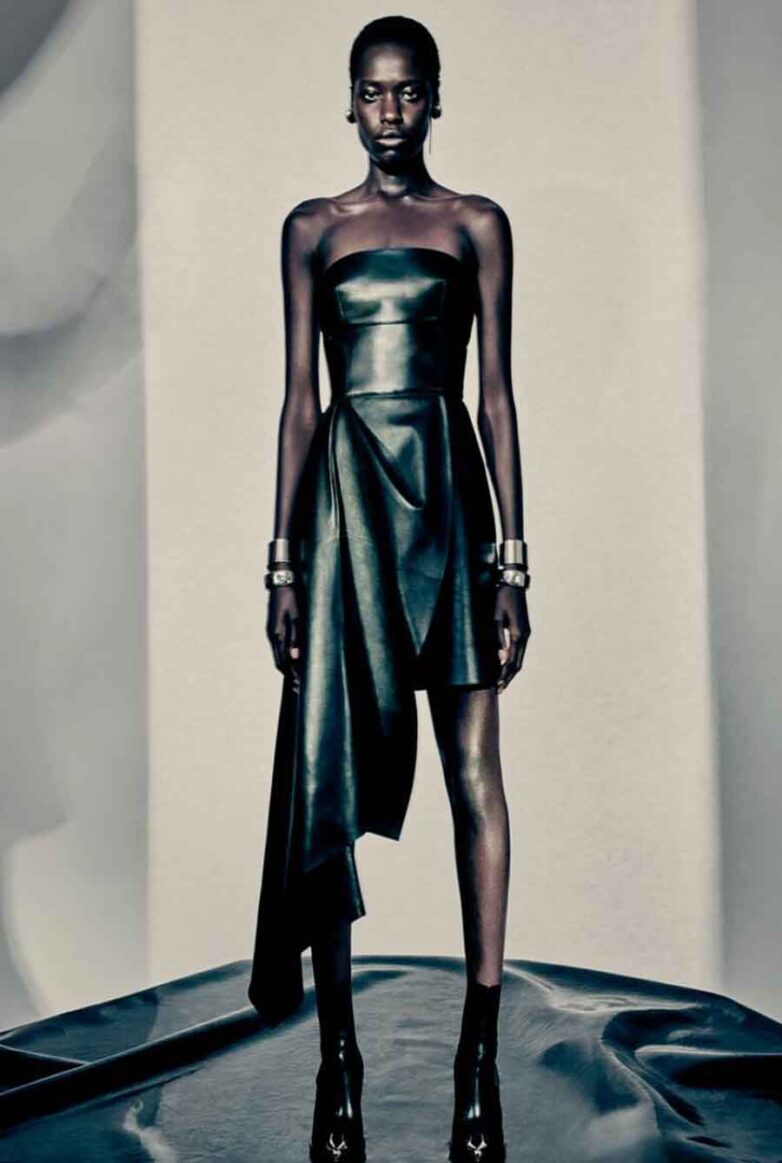 Clothing Brands List: Luxury & Fancy Mood - The Mood Guide