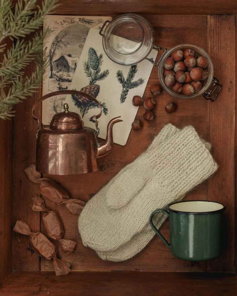 The Coziest Cabincore Guide to Scape into the Woods - The Mood Guide