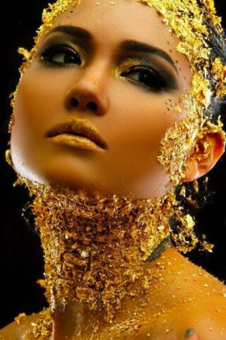 Gold Aesthetic: A Luxurious Inspiration Guide - The Mood Guide