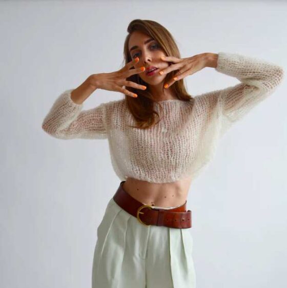 Very Sexy Sweaters To Rise The Temperature - The Mood Guide