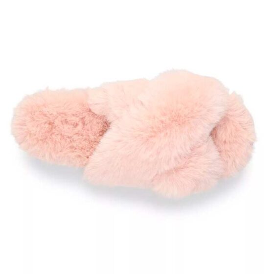 The Top 5 Softest Pink Fluffy Slippers To Feel Like Walking In Cotton ...