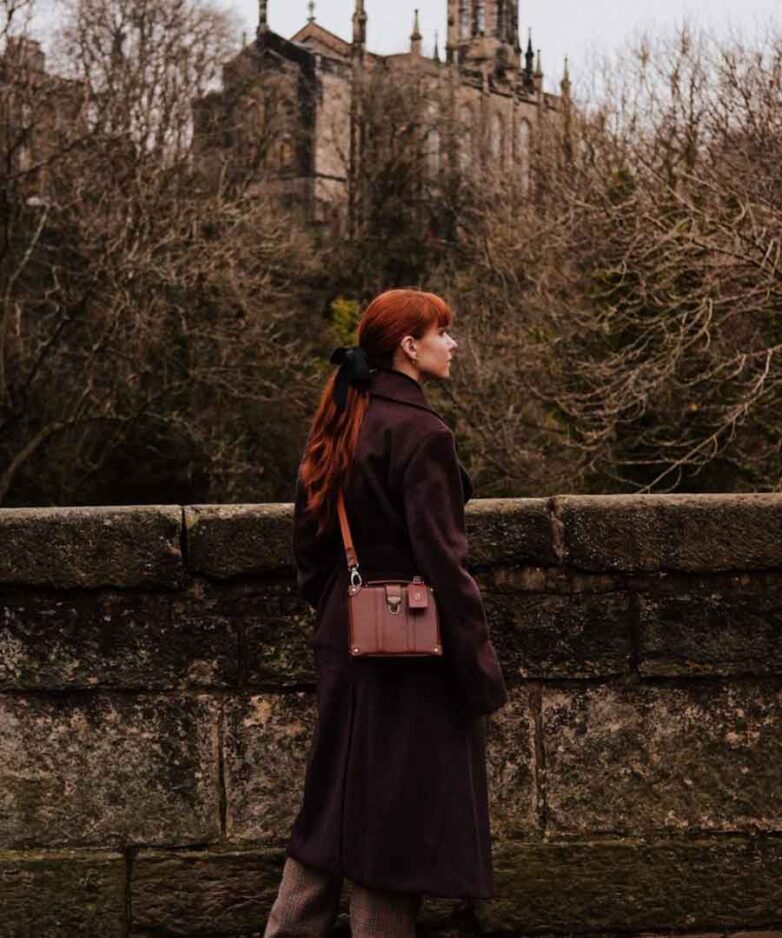 Dark Academia Hairstyles & Hair Cuts to Express your Inner Enigmatic ...