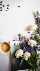 60 + Aesthetic Spring Wallpapers for iPhone - The Mood Guide