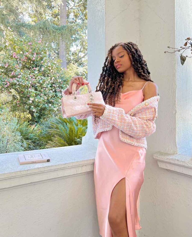 Coquette Aesthetic Guide (Outfits, Decor & Romantic Parisian Lifestyle)