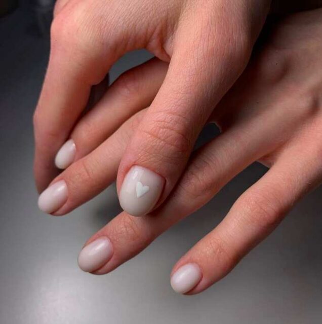 47 Coquette Nails Designs To Try Right Now - The Mood Guide