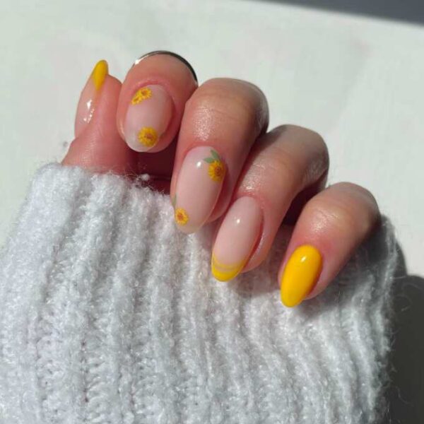 50 Sunflower Nail Designs To Carry Summertime In Your Hands - The Mood ...