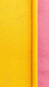 Aesthetic Yellow Wallpapers for a Cheerful iPhone Screen - The Mood Guide