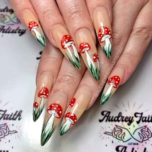 25+ Mushroom Nails Ideas & Designs To Inspire Your Trippy Cottagecore ...