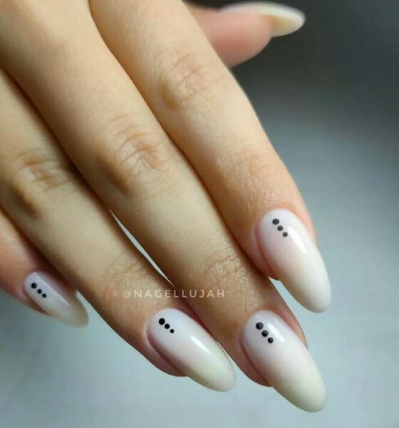 40+ Minimalist Nails Designs For A Chic Manicure - The Mood Guide