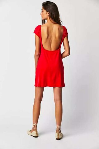 Here Is Your Next Favorite Red Dress For Summer - The Mood Guide