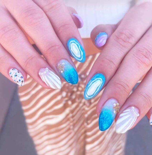 39+ Beach Nails Designs To Match Your Tropical Vacay - The Mood Guide