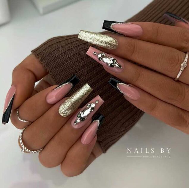25+ French Nails With Black Tips To Inspire Your Moody Manicure