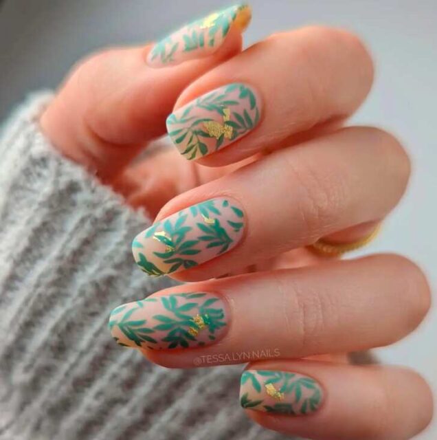 25+ Greenery Nails Ideas & Designs That Plant Moms Will Love - The Mood ...