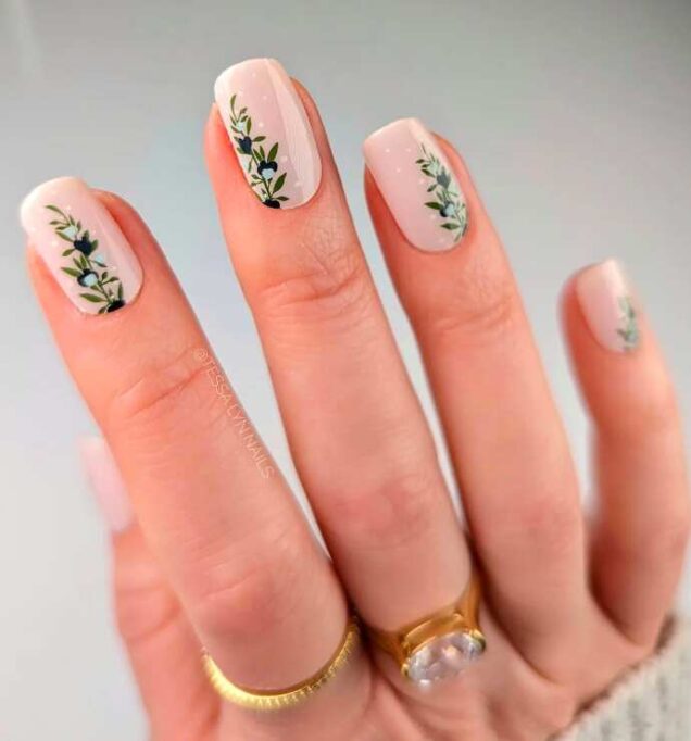 25+ Greenery Nails Ideas & Designs That Plant Moms Will Love - The Mood ...