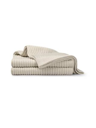 Fall Throw Blankets: The Best Picks For A Cozy Aesthetic Autumn