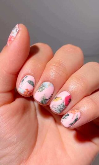 25+ Greenery Nails Ideas & Designs That Plant Moms Will Love - The Mood ...