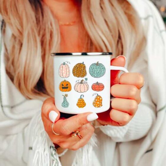 The Most Aesthetic Pumpkin Mugs To Warm Up Your Fall - The Mood Guide