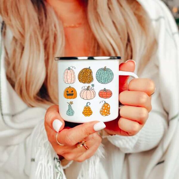 The Most Aesthetic Pumpkin Mugs To Warm Up Your Fall - The Mood Guide