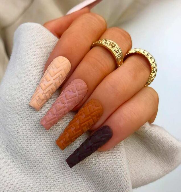 Sweater Nails: The Coziest Designs For A Warm Fall & Winter Manicure ...