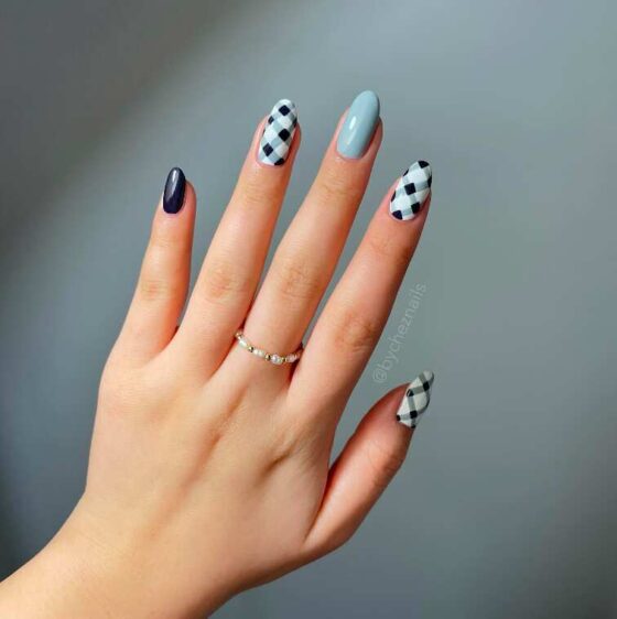 Plaid Nails Designs For Fall, Winter & Christmas - The Mood Guide