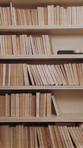 Light Academia Wallpapers that Will Inspire Some Enlightening - The ...