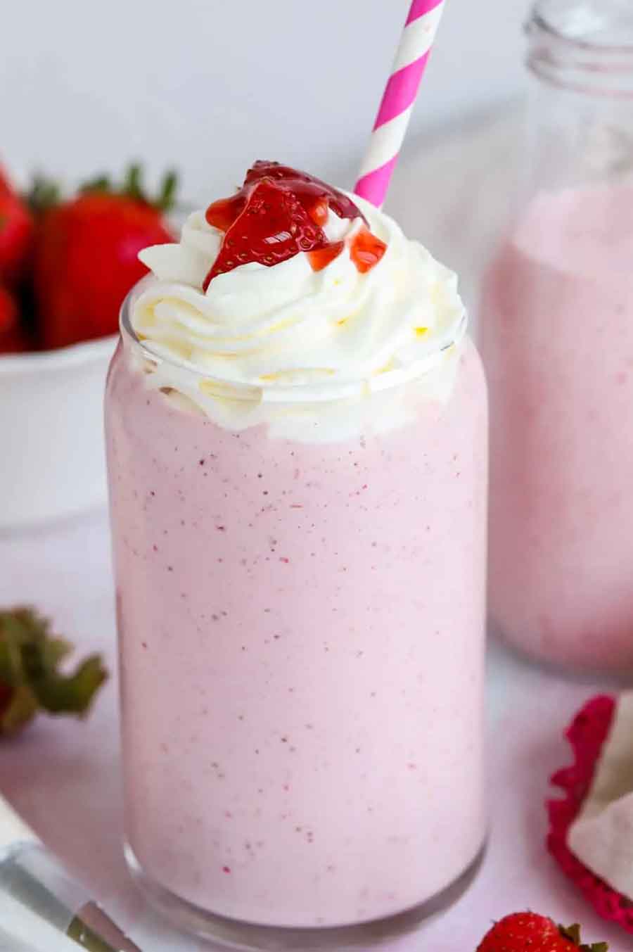The Best Sweet Pink Milkshake Recipes (Homemade, Aesthetic & Easy ...