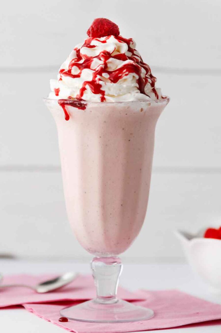 The Best Sweet Pink Milkshake Recipes (Homemade, Aesthetic & Easy ...