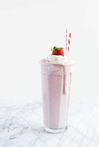 The Best Sweet Pink Milkshake Recipes (Homemade, Aesthetic & Easy ...