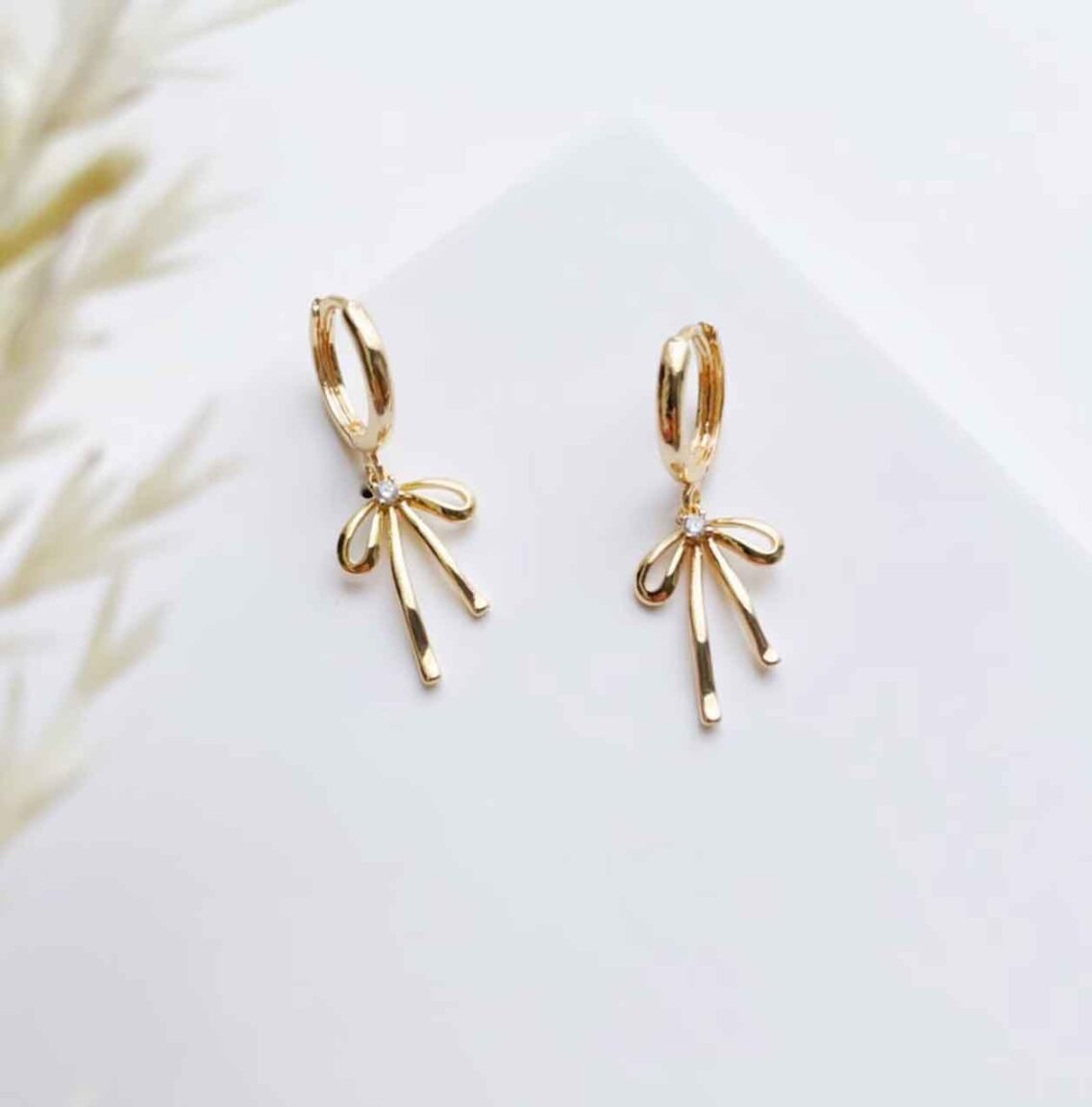 Coquette Gifts Ideas With a Parisian Romantic Aesthetic